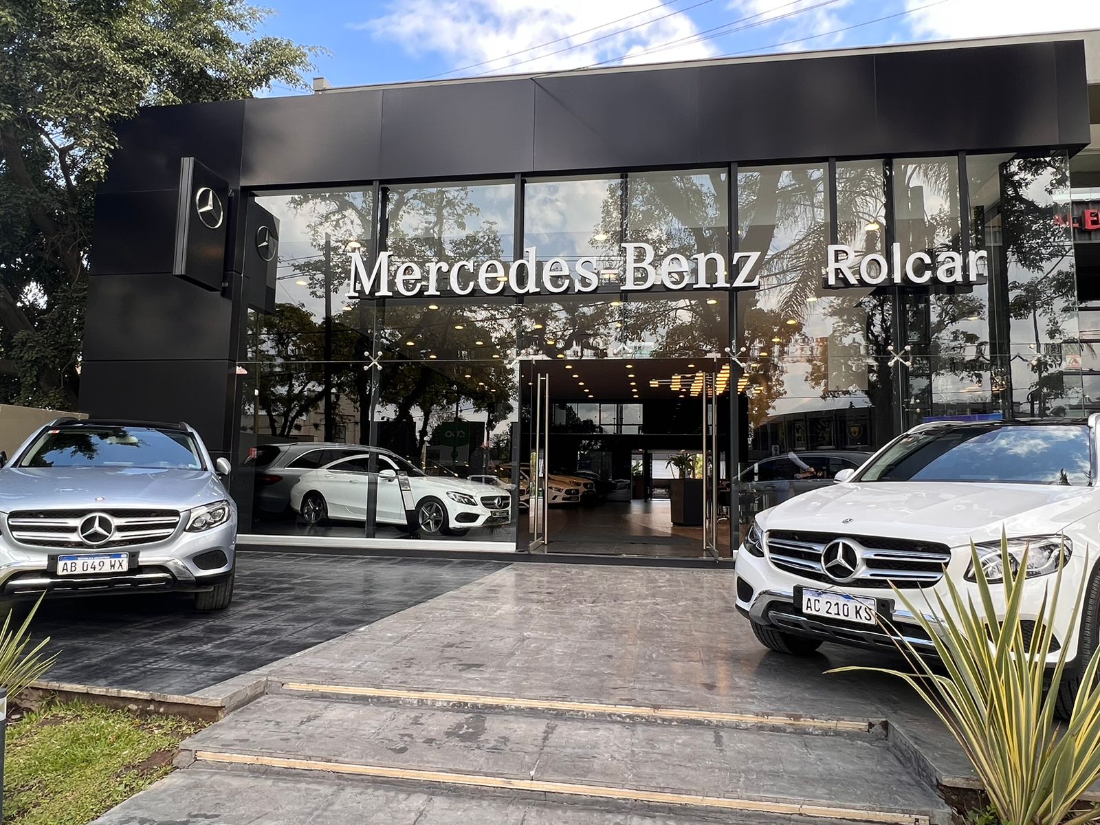 Rolcar S.A. - Concesionario oficial Mercedes-Benz.